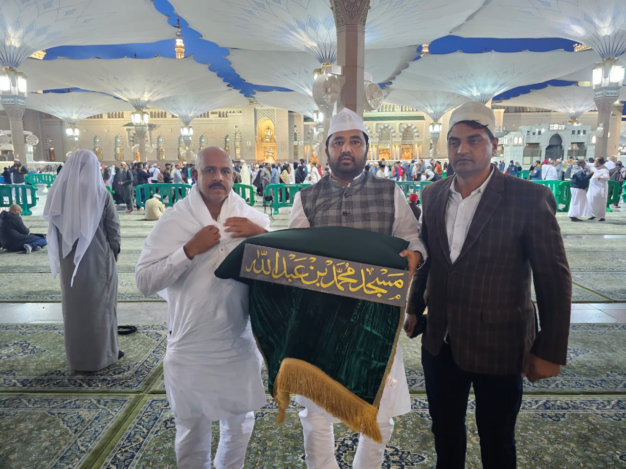 Read Ayodhya Masjid E Mohd Bin Abdullah Ki Brick le kar Haji Arfat ...